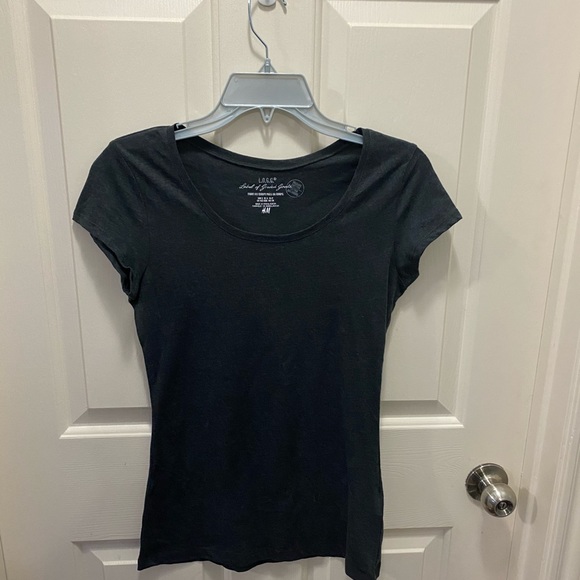 H&M | Tops | Hm Vneck Tshirt | Poshmark